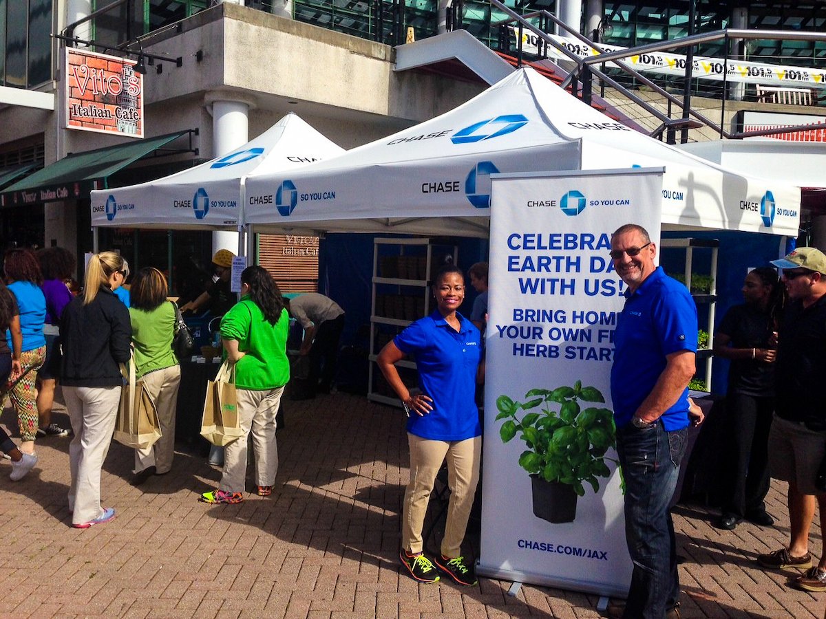 Custom Printed Retractable Banners with Stand | TentCraft